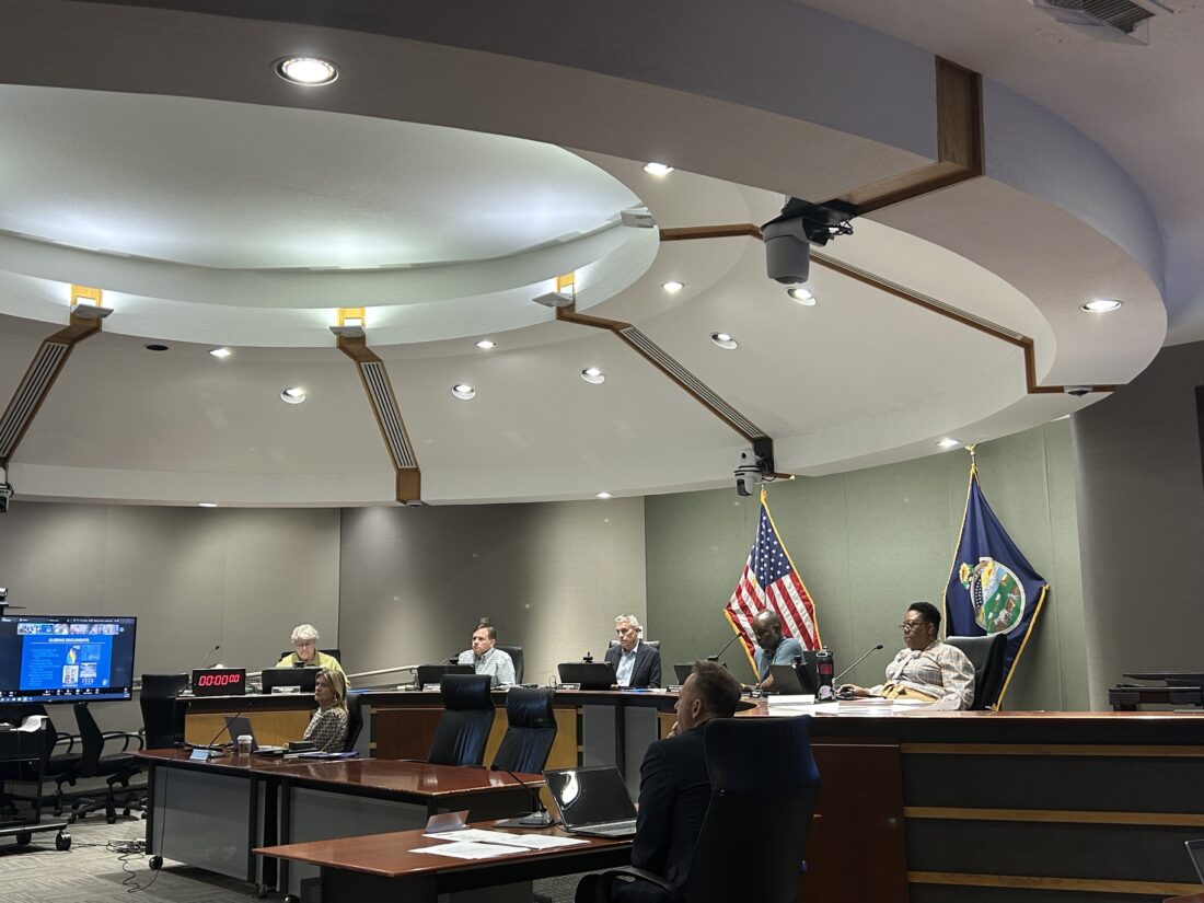 Lawrence city commissioners get a ‘peek behind the scenes’ on how staff ...